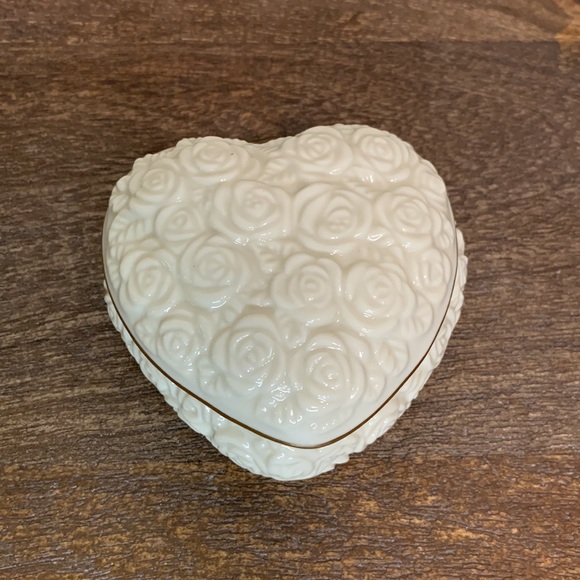 Lenox | Accents | Lenox Heart Shaped Porcelain Rosette Trinket Jewelry ...